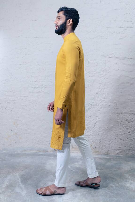 Buy Suta & Co - Men Yellow Cotton Asymmetrical Kurta Set Online | Aza ...