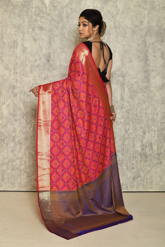Buy Naintara Bajaj Pink Silk Woven Geometric Pattern Saree Online | Aza ...