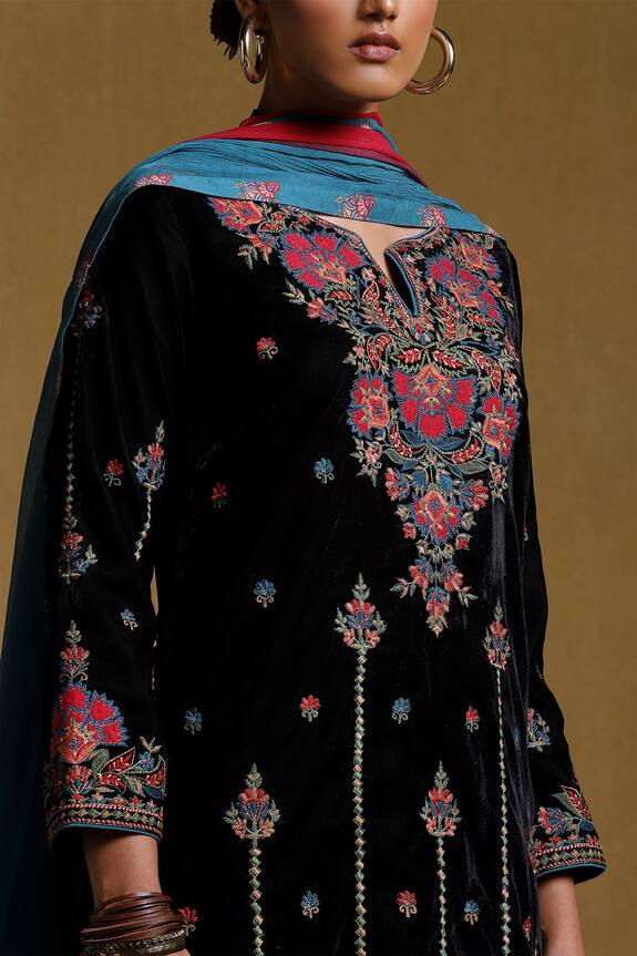 Buy Ritu Kumar Black Poly Velvet Floral Embroidered Kurta Sharara Set ...