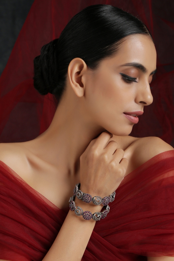 Buy Phiroza Oxidized Floral Stone Bangles (Set of 2) Online | Aza Fashions
