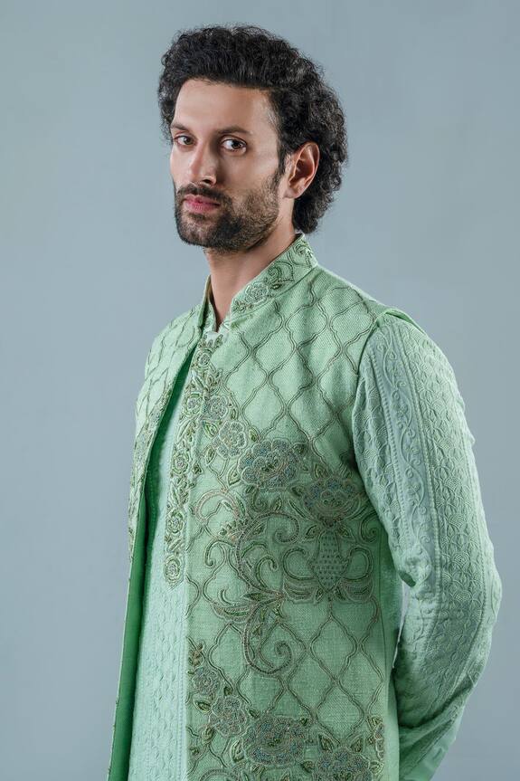 Buy Geometric Floral Embroidered Bundi And Kurta Set by Punit Arora at ...