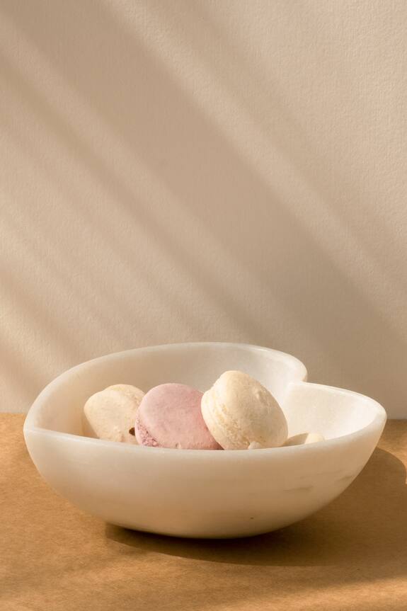 Buy Kaksh Studio Heart Shaped Bowl Online | Aza Fashions