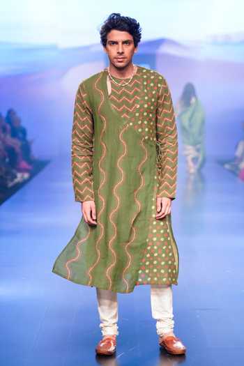 Buy Bandhani Print Angarkha Kurta Set by Punit Balana at Aza Fashions