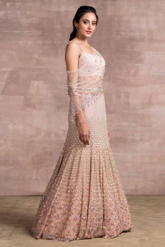 Buy Tarun Tahiliani Peach Tulle Trail Lehenga Set Online | Aza Fashions