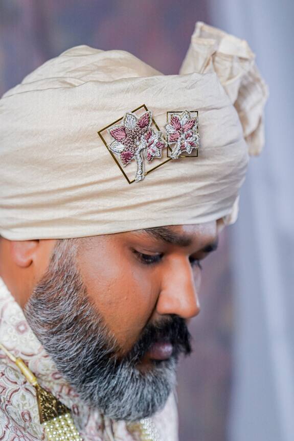 Buy Jatin Malik Pink Garland Metal Embroidered Kalangi Online | Aza ...