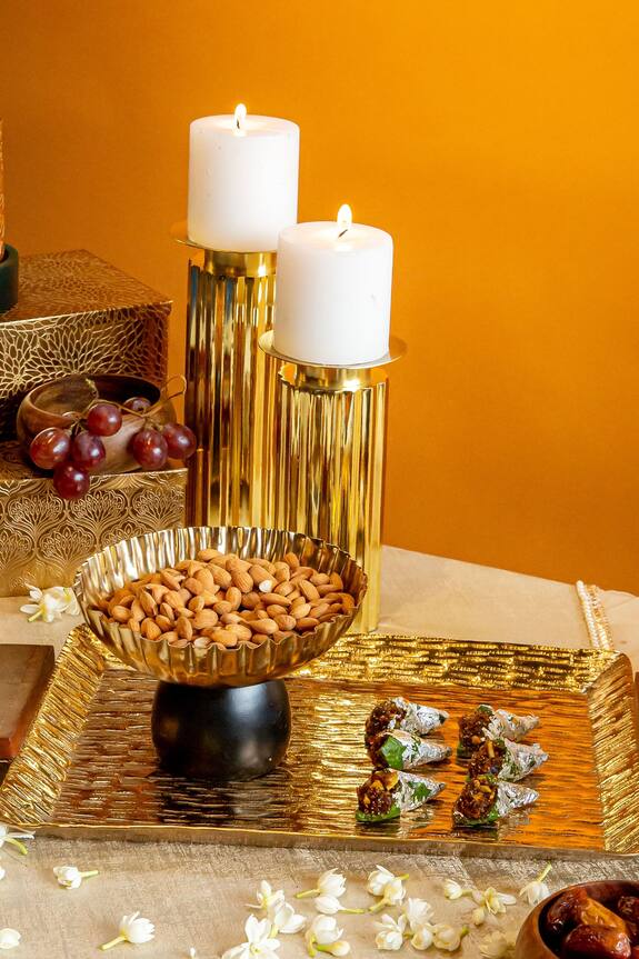 Buy Logam Naqsh Tray In Rectangle Online | Aza Fashions