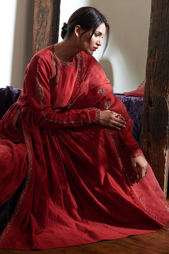 Buy Rhua India Chanderi Embroidered Anarkali Set Online | Aza Fashions