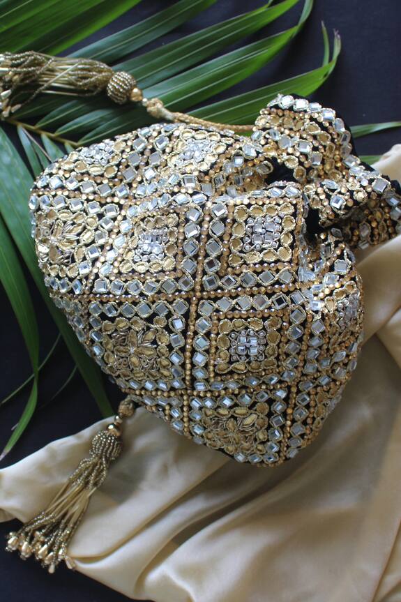 Buy Nayaab by Sonia Velvet Abla Work Potli Online | Aza Fashions