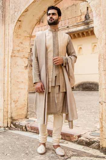 Buy Soniya G Grey Silk Embroidered Bundi And Kurta Set Online | Aza ...