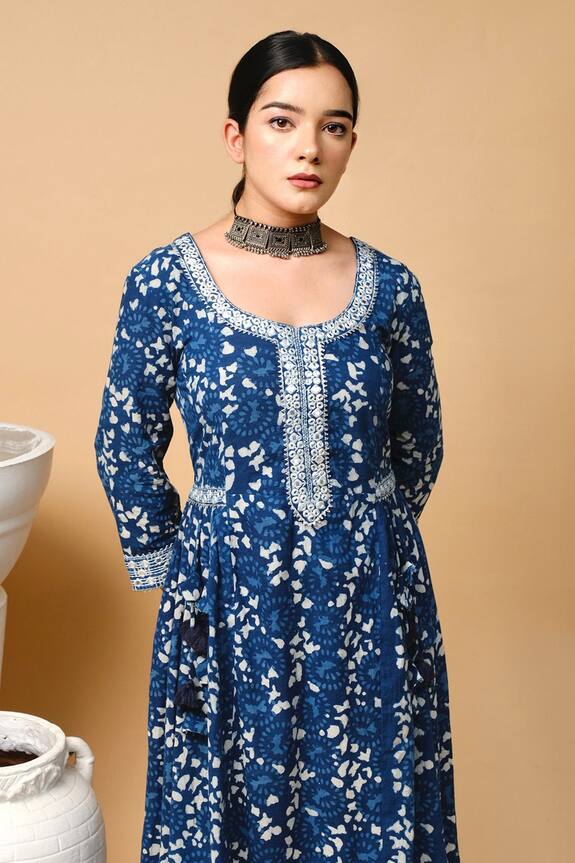 Buy Shrutkirti Blue Cotton Indigo Print Dress Online | Aza Fashions