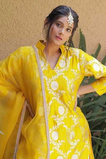 Buy Sobariko Yellow Banarasi Brocade Kurta Gharara Set Online | Aza ...
