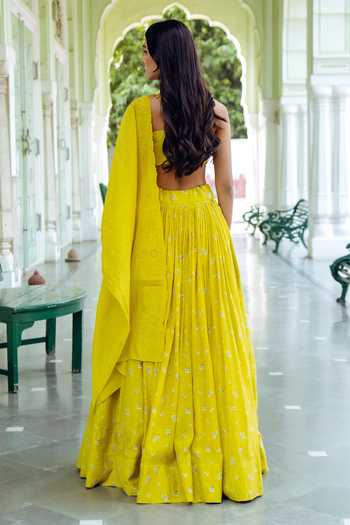 Buy Vaayu Yellow Chanderi Block Print Lehenga Set Online | Aza Fashions