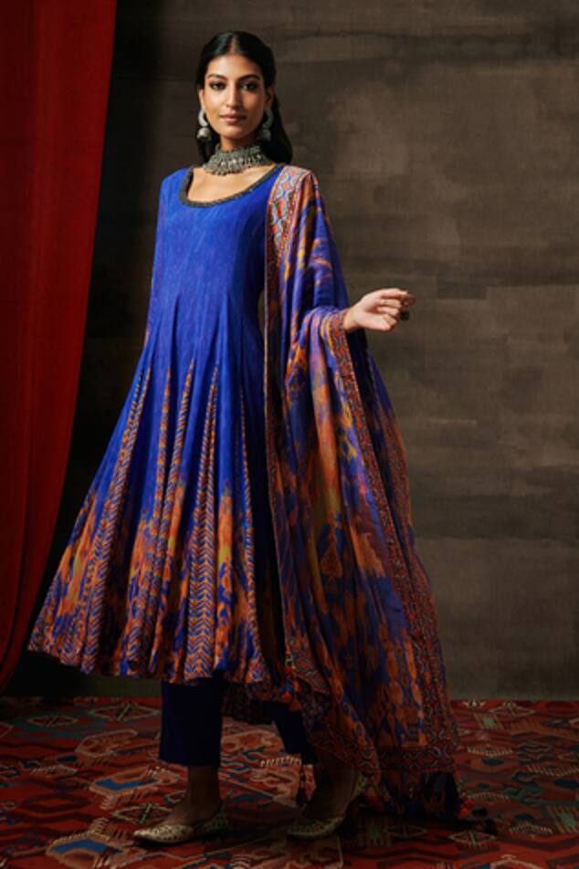 Saundh | Designer Sarees, Lehengas, Kurta Sets Online