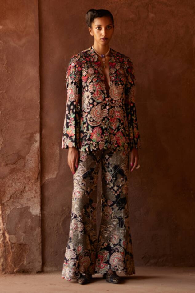 Mrunalini Rao | Designer Kurta Sets, Lehengas, Sarees Online