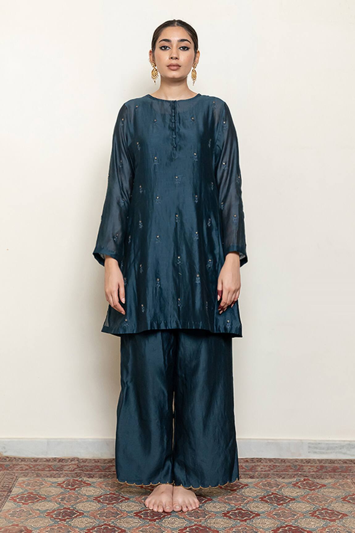 Nirjara | Designer Womenswear, Menswear and Jewellery Online