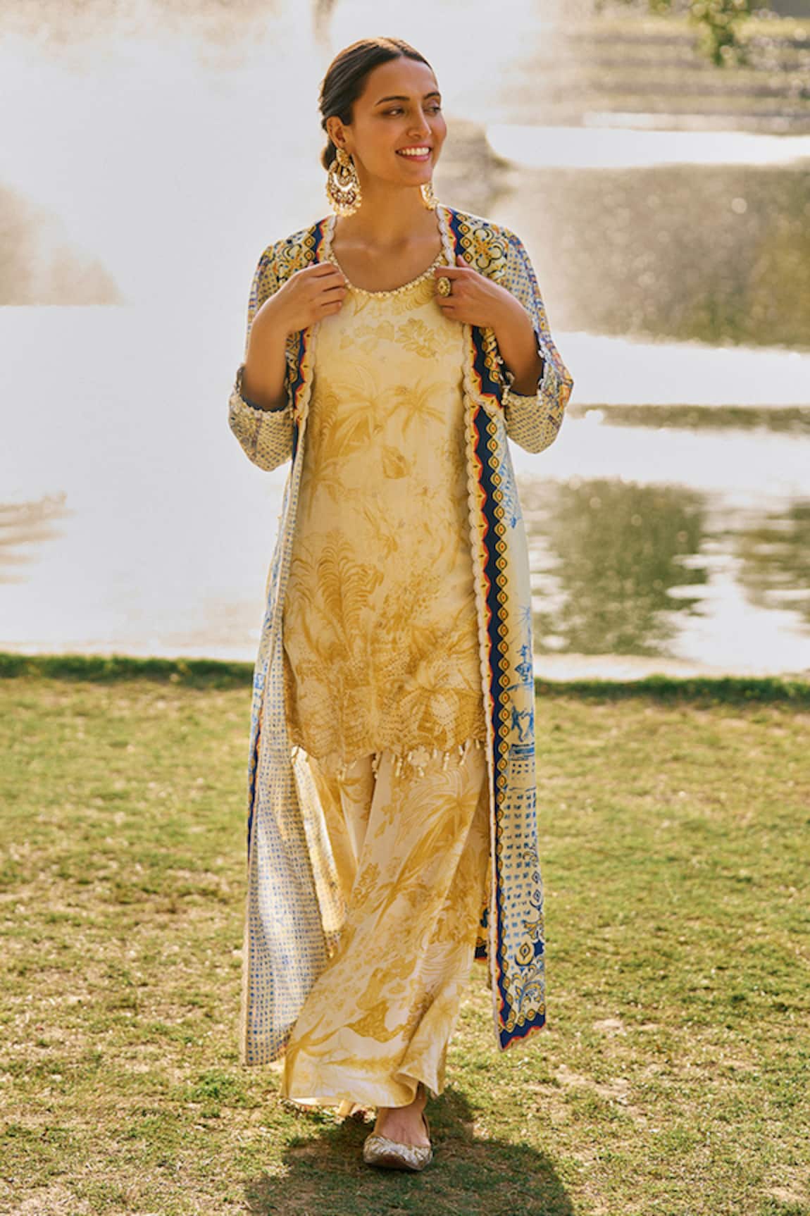 Saundh | Designer Sarees, Lehengas, Kurta Sets Online