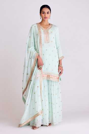 Basanti – Kapde Aur Koffee | Designer Kurta Sets, Lehengas and ...
