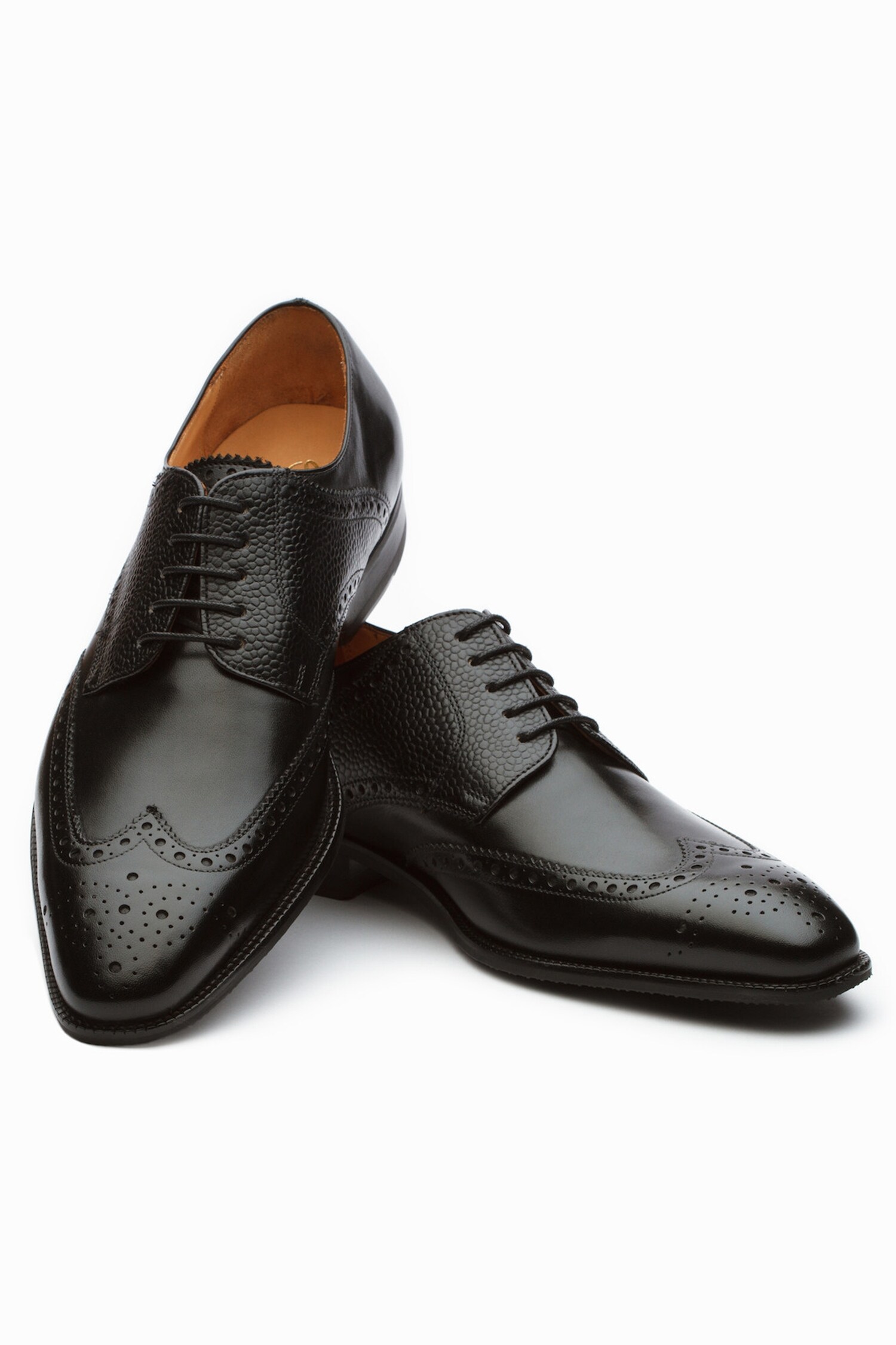 Buy dapper Shoes Black Leather Wingtip Brogue Shoes Online | Aza Fashions