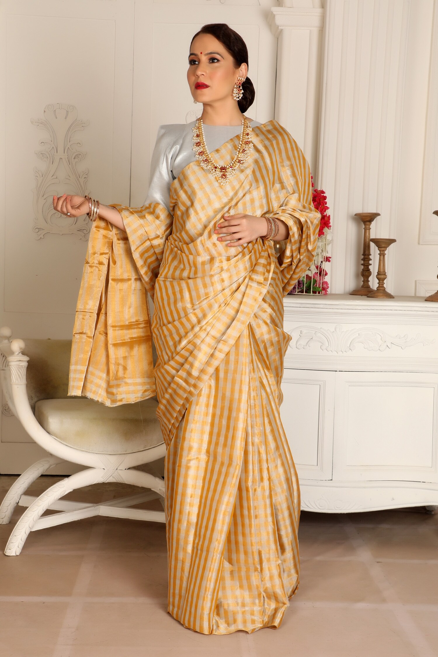 Buy Sheela Suthar Gold Handwoven Zari Tissue Tarini Checkered Pattern ...
