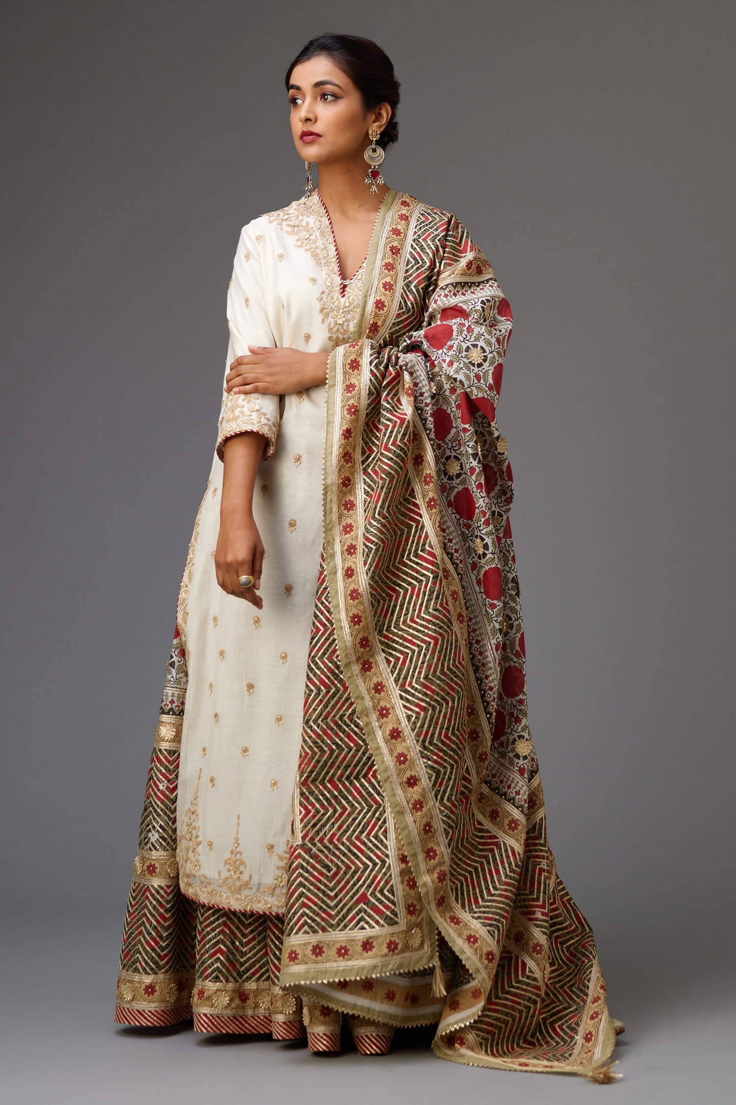 Buy Kora Off White Dori Embroidered Kurta Lehenga Set Online | Aza Fashions