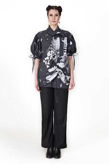 Buy Two Point Two Black Cotton Poplin Emiko Face Print Wrap Top Online ...