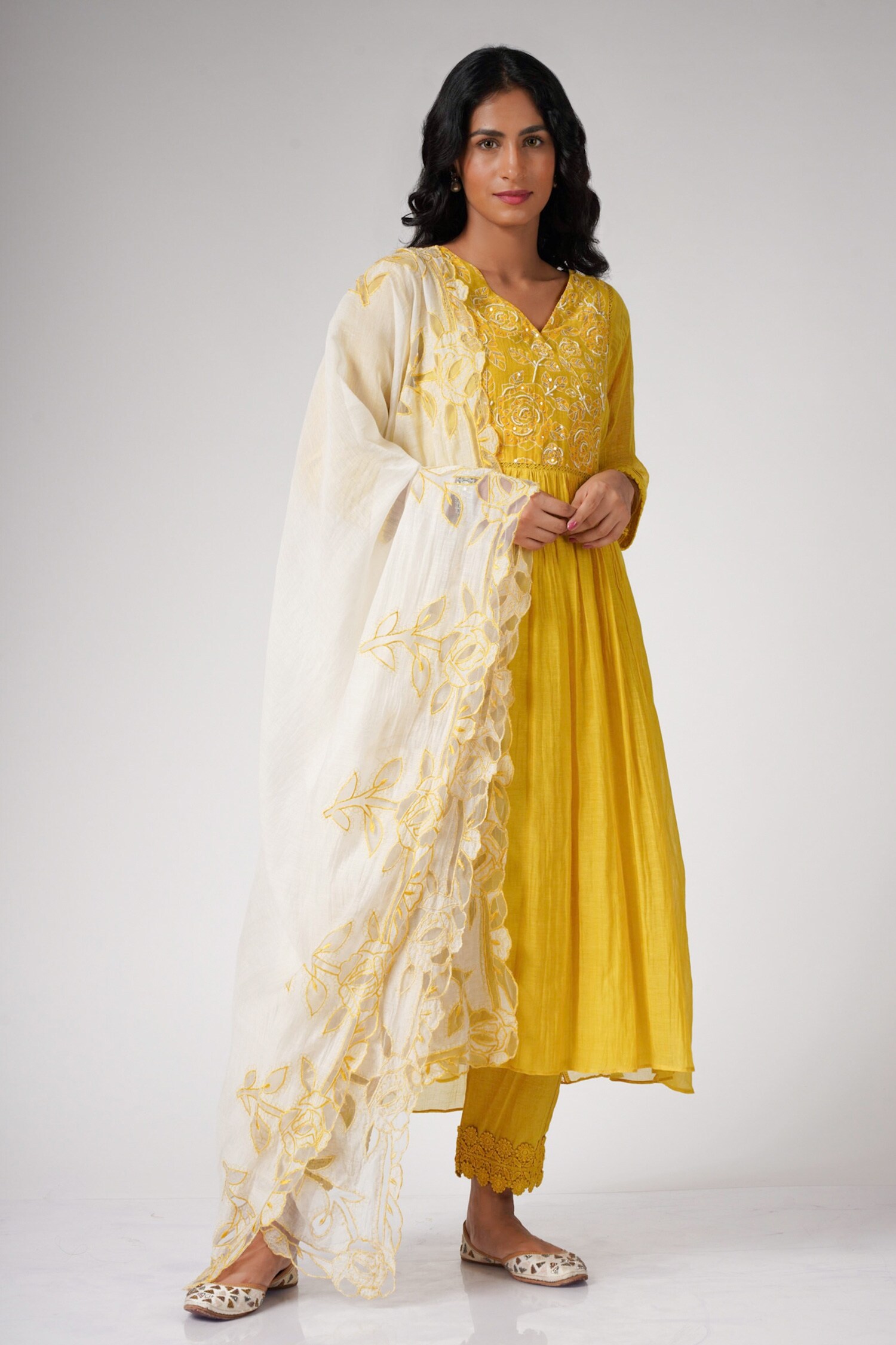 Buy Label Mansi Nagdev Yellow Nahiza Chanderi Hand Block Print Kurta ...