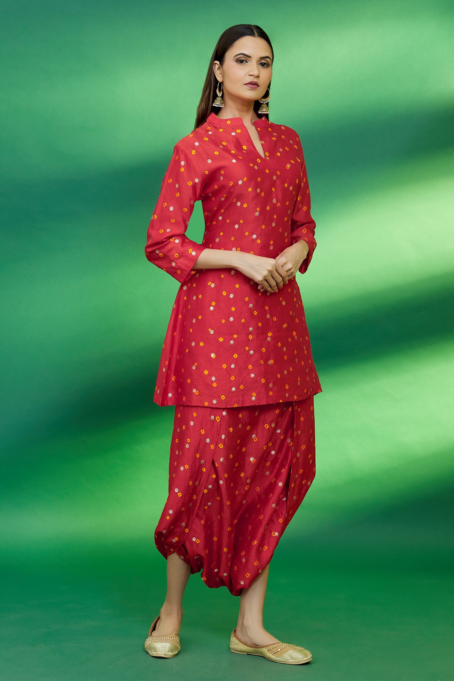 Buy Pinki Sinha Red Chiniya Silk Floral And Bandhani Pattern Kurta With ...