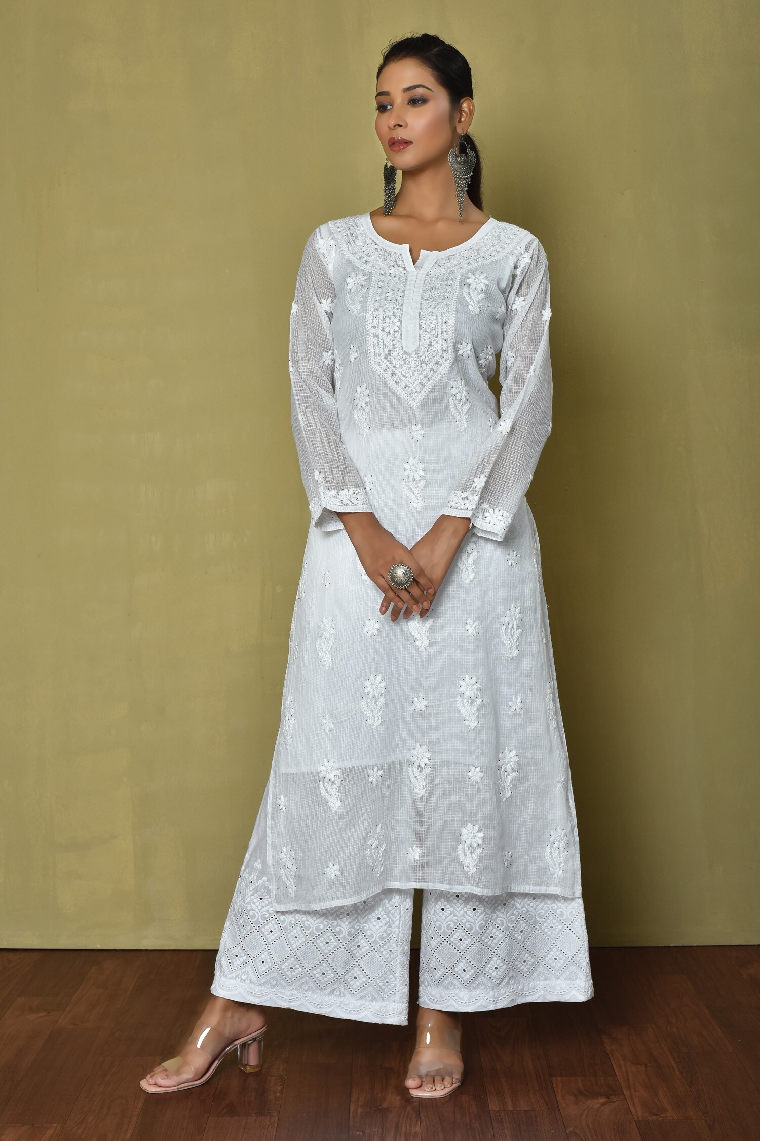 Buy Naintara Bajaj White Kota Cotton Phool Chikankari Embroidered Kurta ...