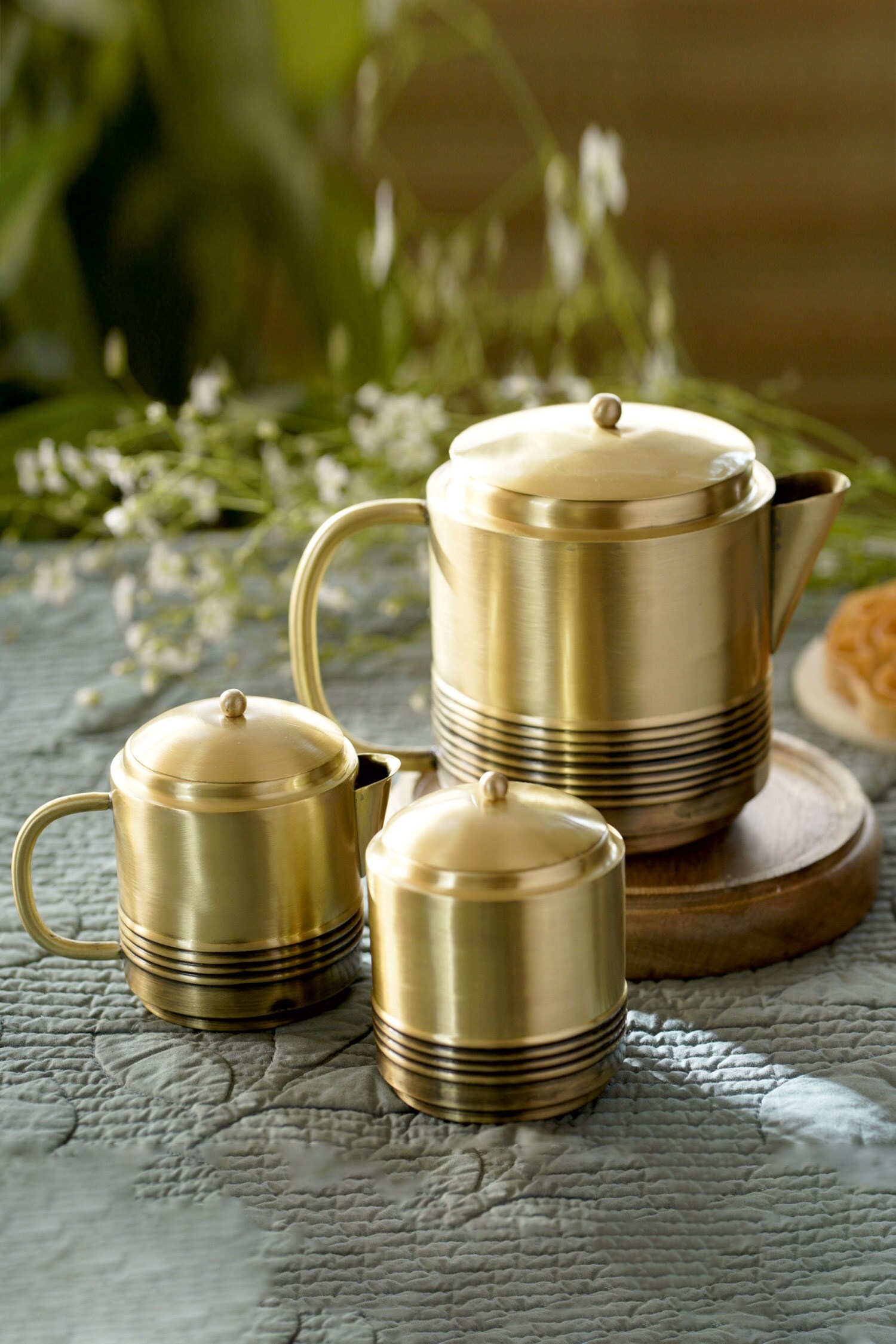 Buy COURTYARD Bhor Tea Pot 3 Pcs Set Online | Aza Fashions