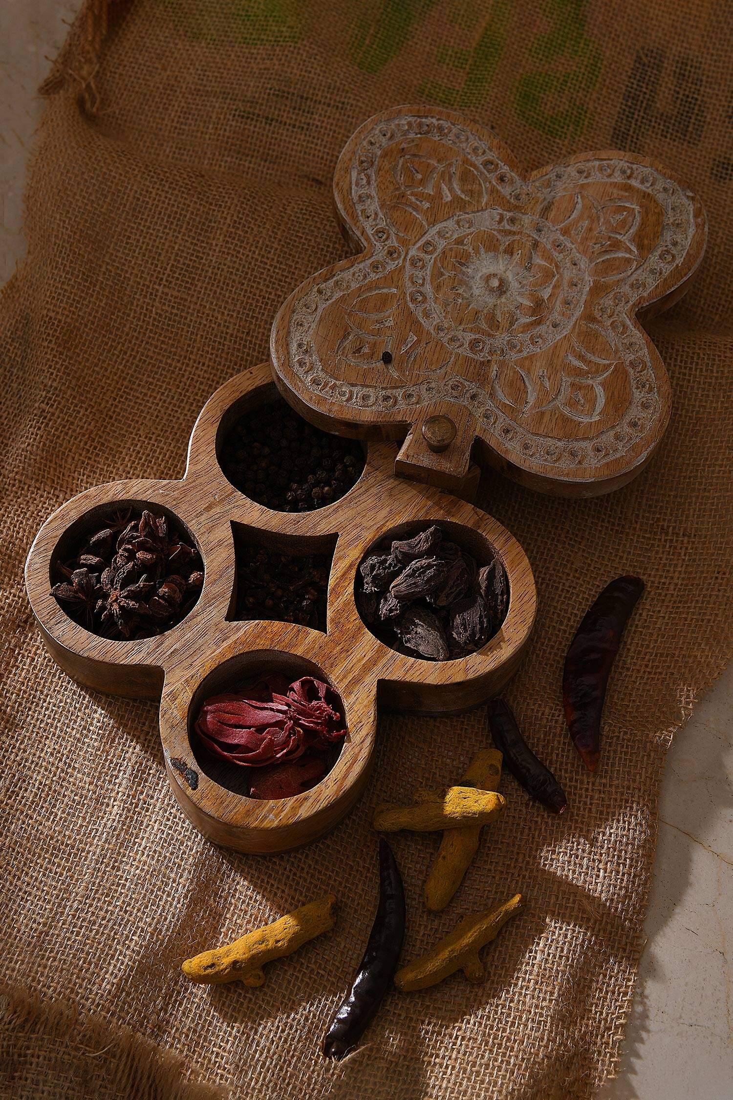 Buy Amoli Concepts Flower Shape Wooden Box Online | Aza Fashions