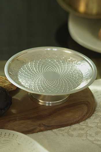 Buy COURTYARD Irani Raised Plate Online | Aza Fashions