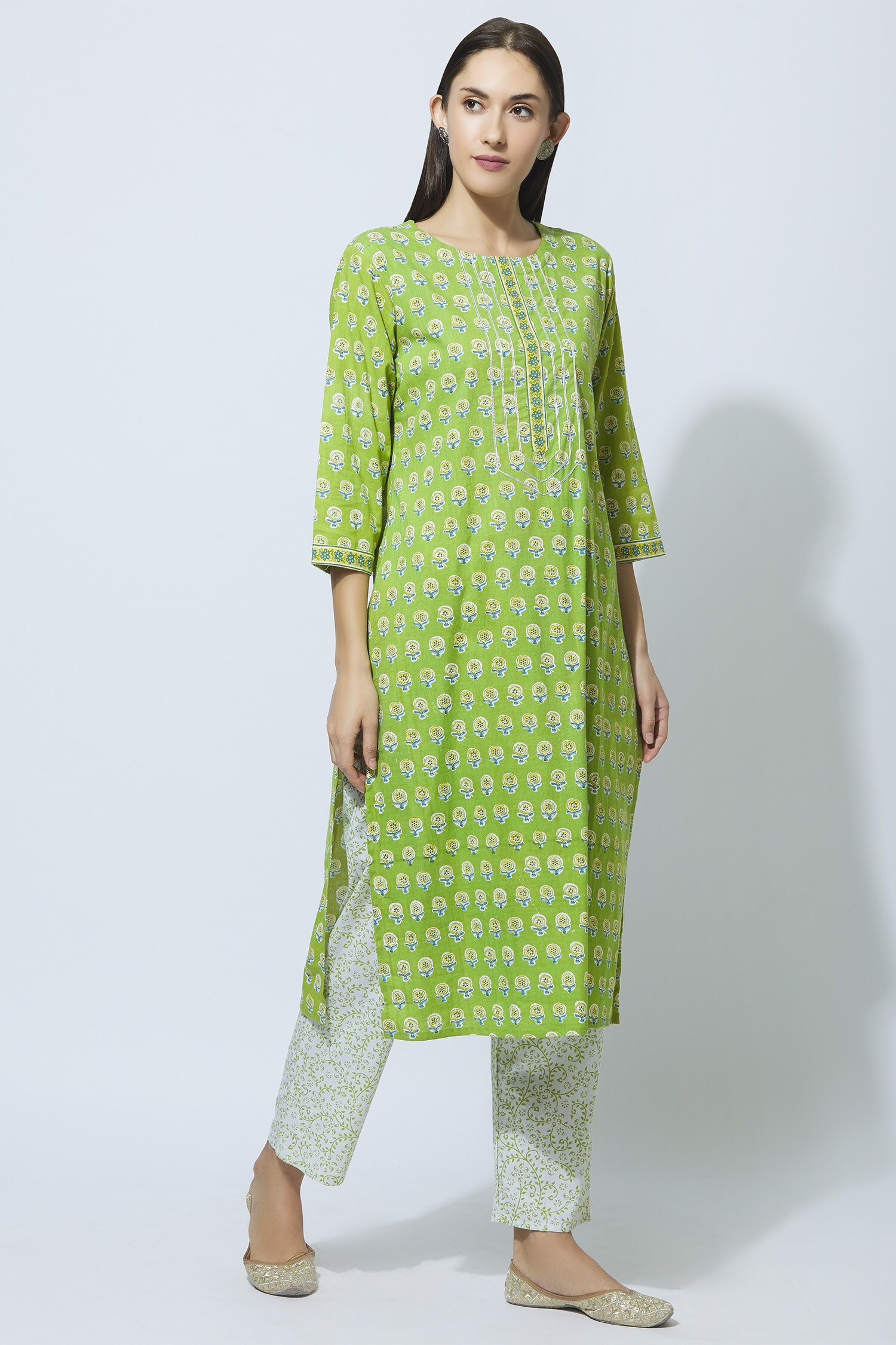 Buy Samyukta Singhania White Cotton Printed Kurta Set Online | Aza Fashions