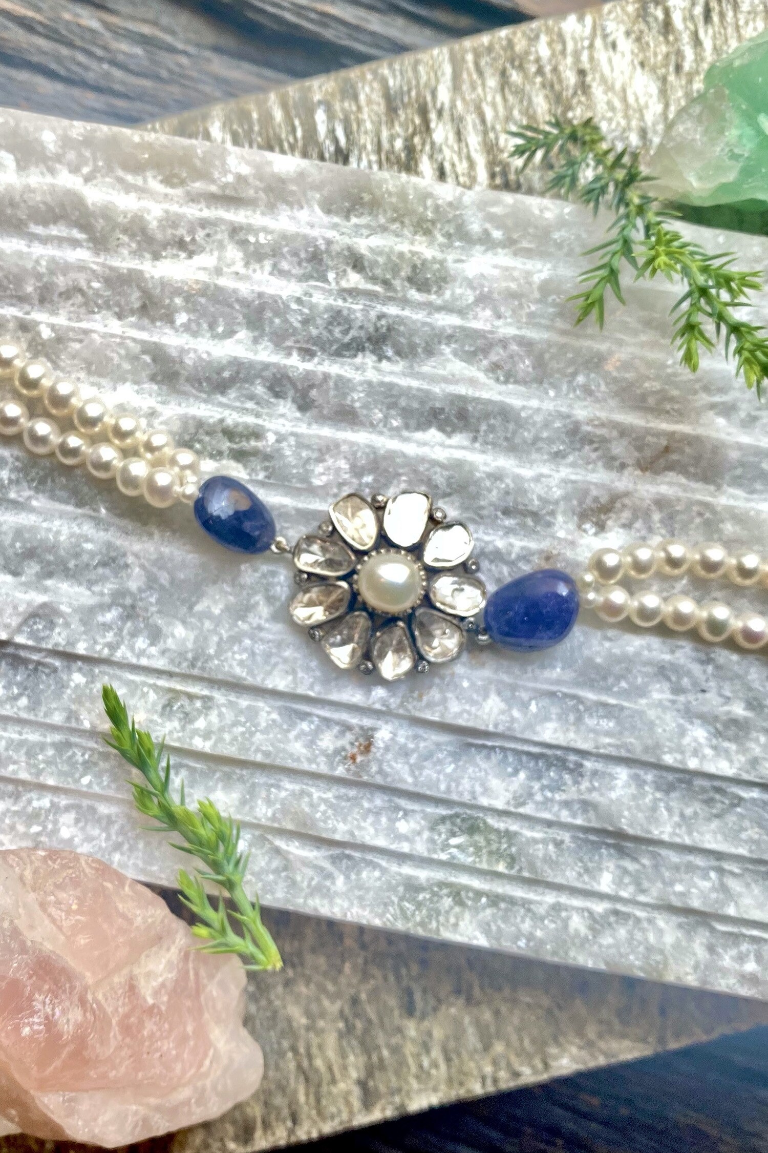 Buy The Alchemy Studio Amaraa Pearl And Uncut Diamond Bracelet Online | Aza Fashions