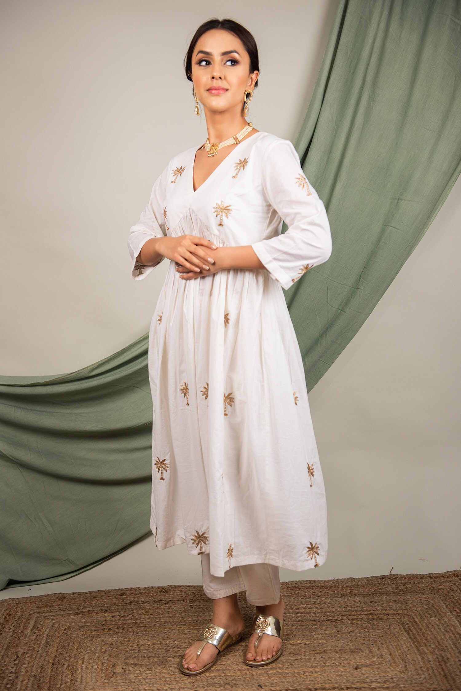 Buy Priya Chaudhary White Cambric Cotton Tree Embroidered Anarkali And ...