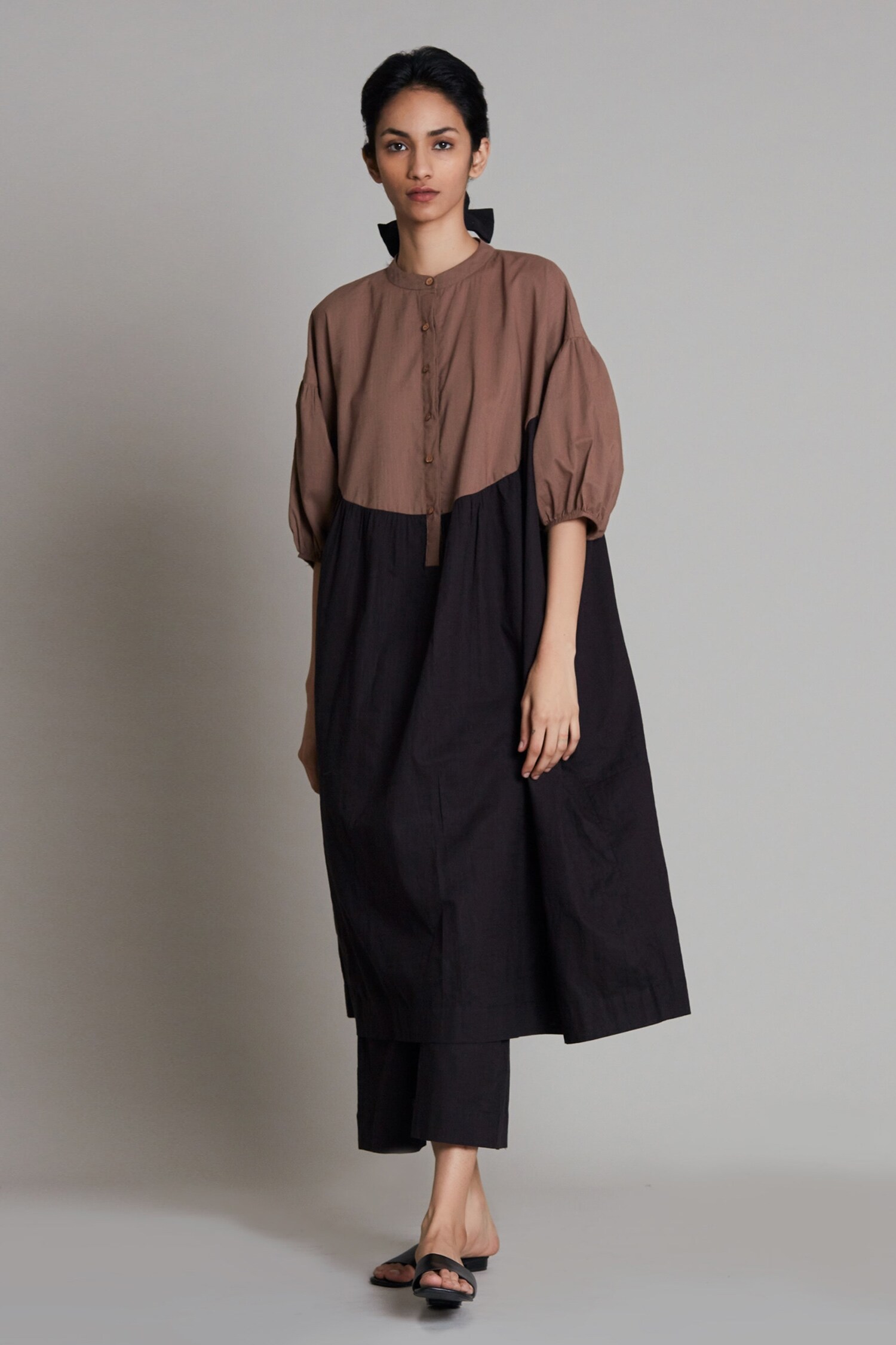 Buy Mati Beige Cotton Acra Colorblock Tunic And Pant Set Online | Aza ...