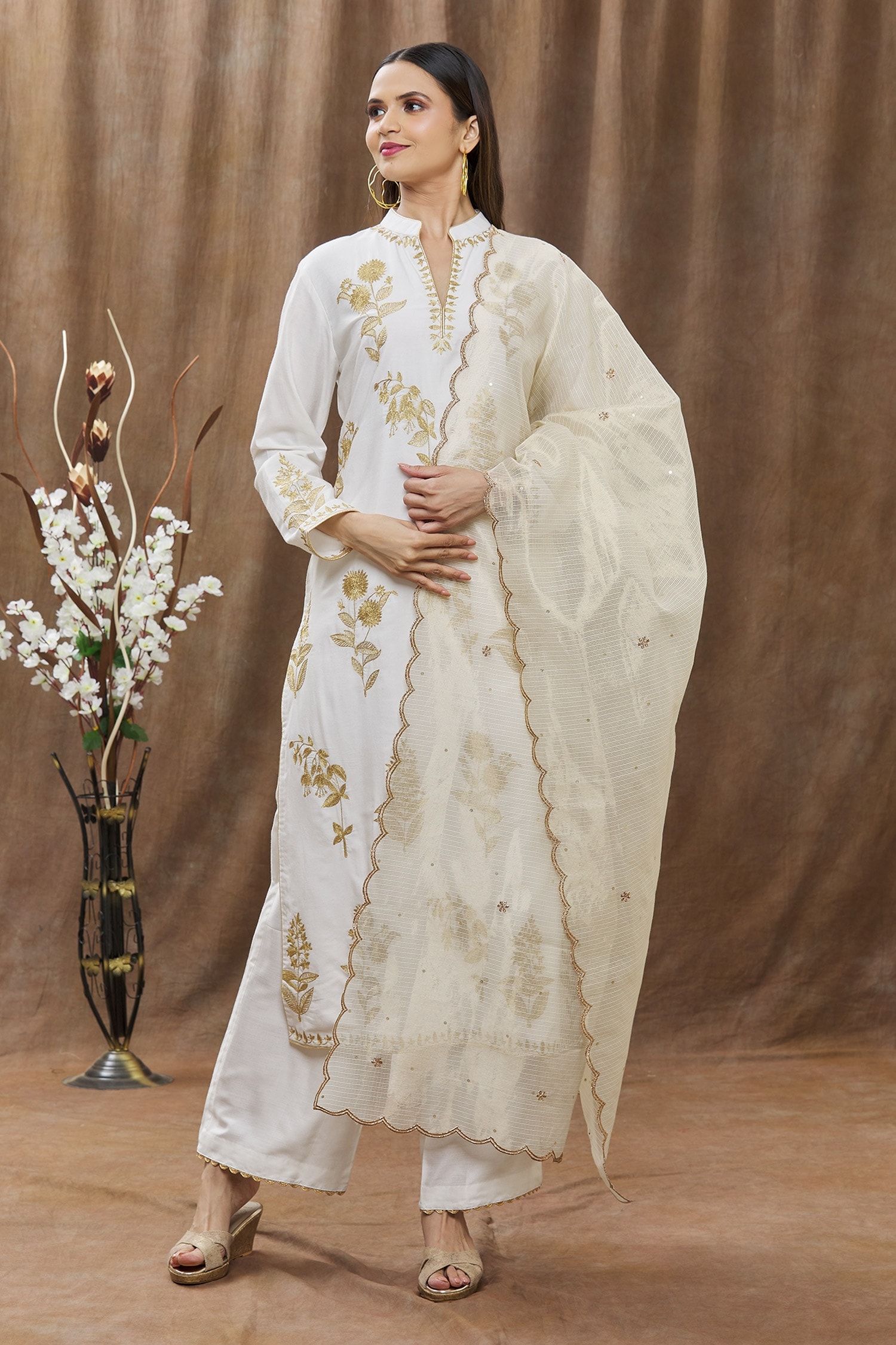 Buy Aiman White Chanderi Floral Embroidered Kurta Pant Set Online | Aza ...