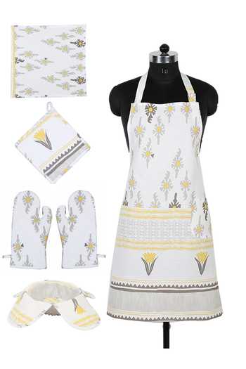 Buy House This Mrinaal Floral Print Kitchen Set Online | Aza Fashions