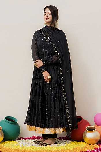 Buy MITHI SUPARI Black Mul Chanderi Nargis Hand Embroidered Anarkali ...