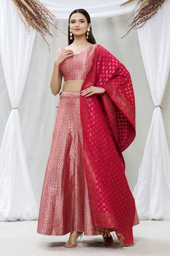 Buy Pinki Sinha Red Silk Handwoven Lehenga Set Online | Aza Fashions