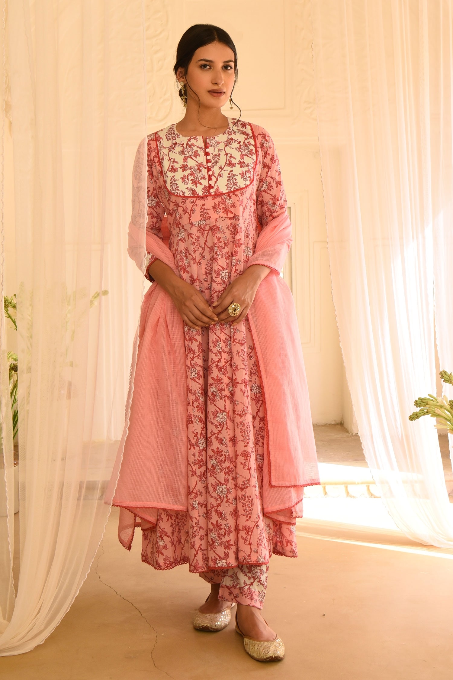 Buy KARAJ JAIPUR Pink Floral Print Anarkali Set Online | Aza Fashions