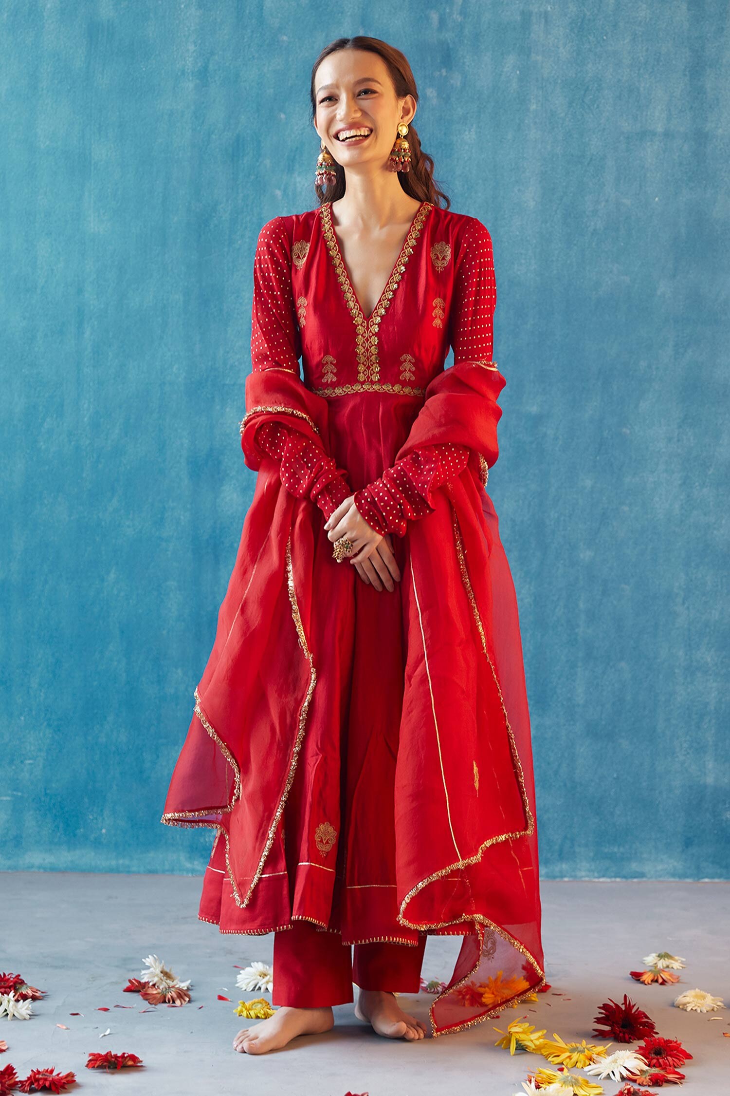 Buy Label Earthen Embroidered Kurta Set Online | Aza Fashions