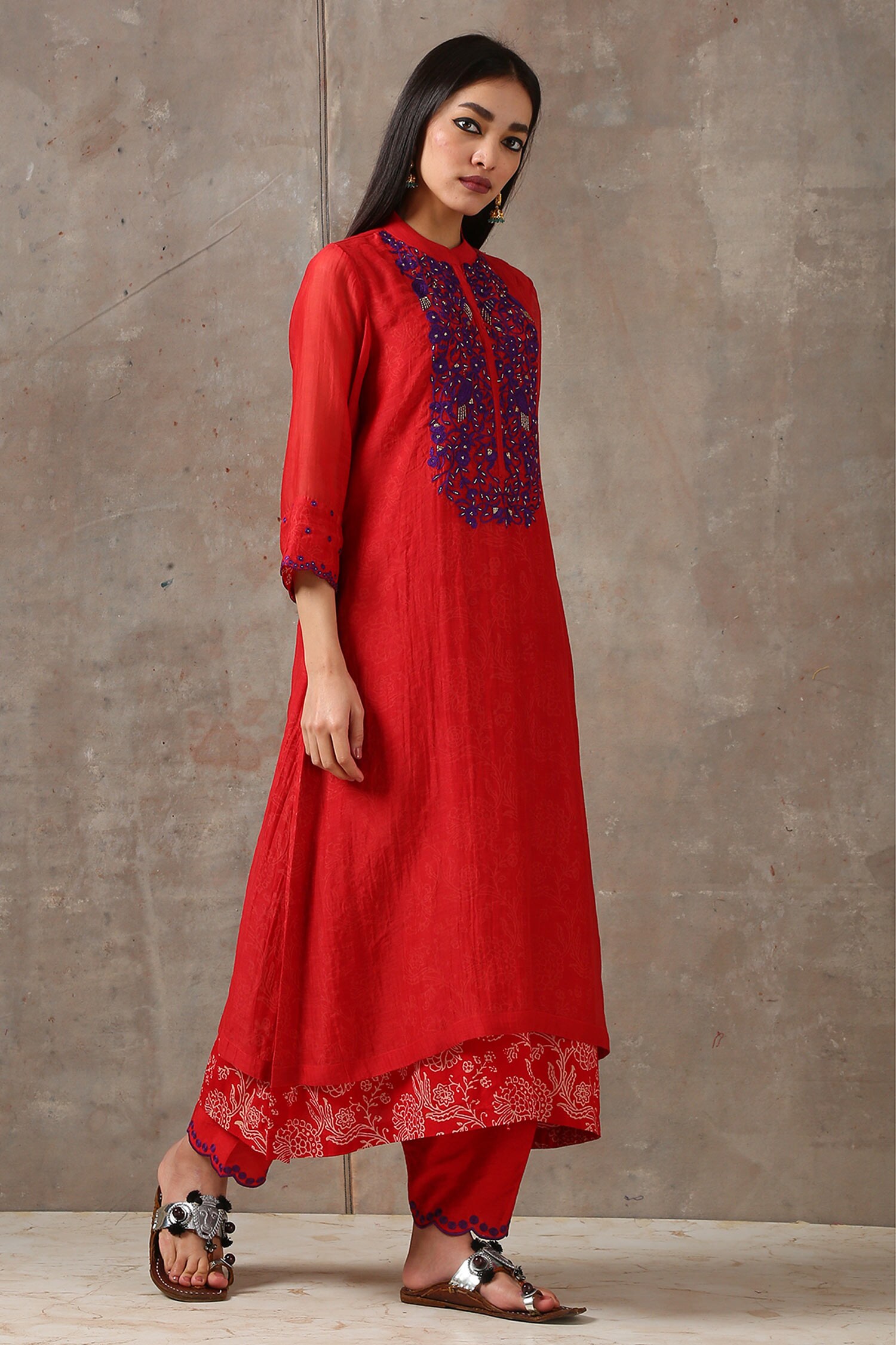 Buy Rekha Agra Red Handloom Chanderi Kurta Set Online | Aza Fashions
