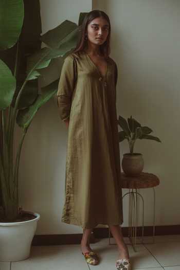 Buy TIL Green Cotton Silk Satin Pleated V Neck Dress Online | Aza Fashions