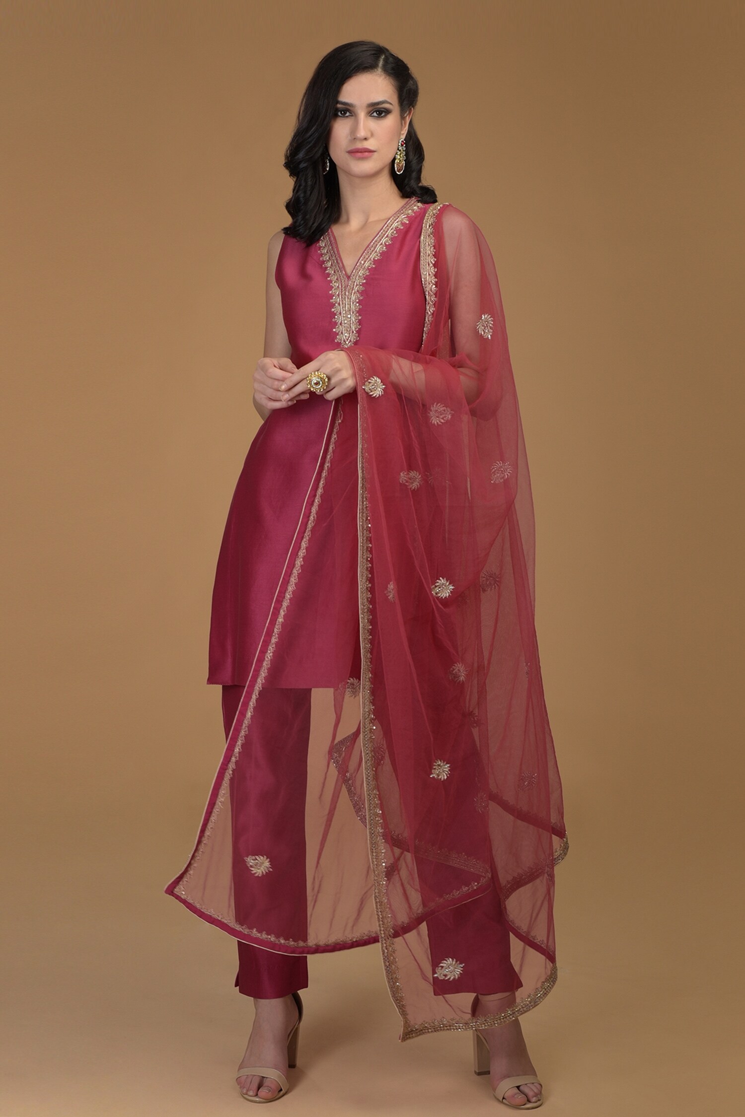 Buy Talking Threads Chanderi Embroidered Kurta Set Online | Aza Fashions