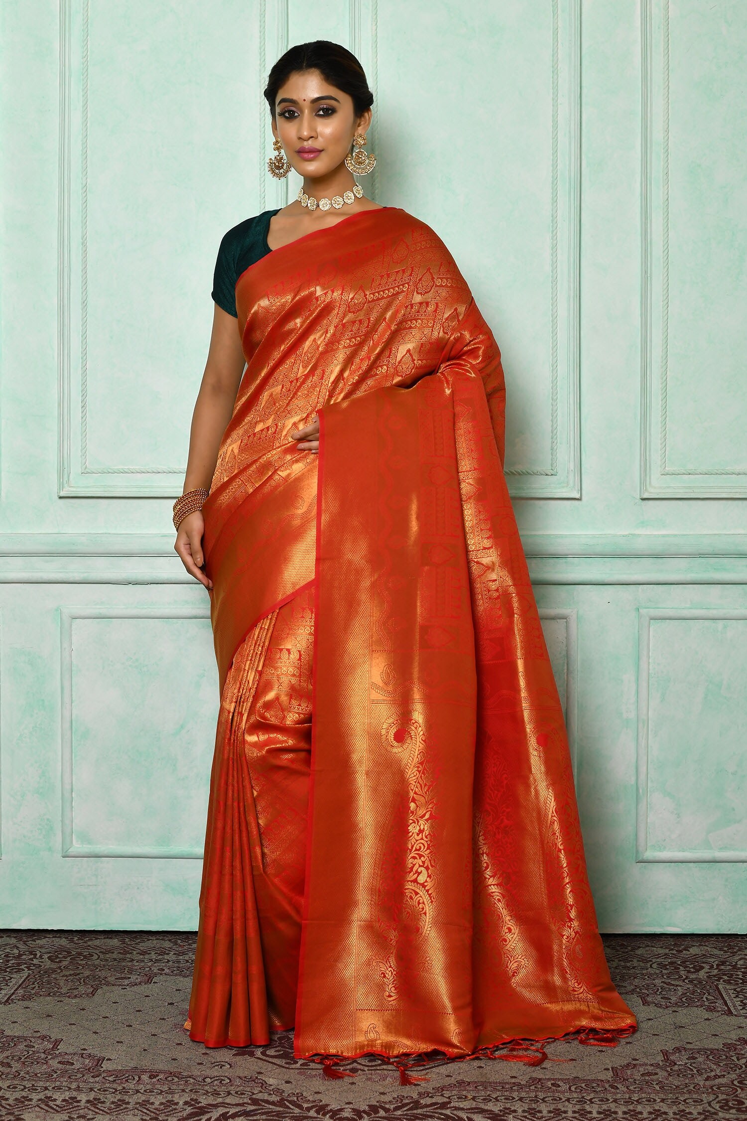 Buy Red Soft Handloom Weaving Silk Woven Zari Work Floral Pattern Saree ...