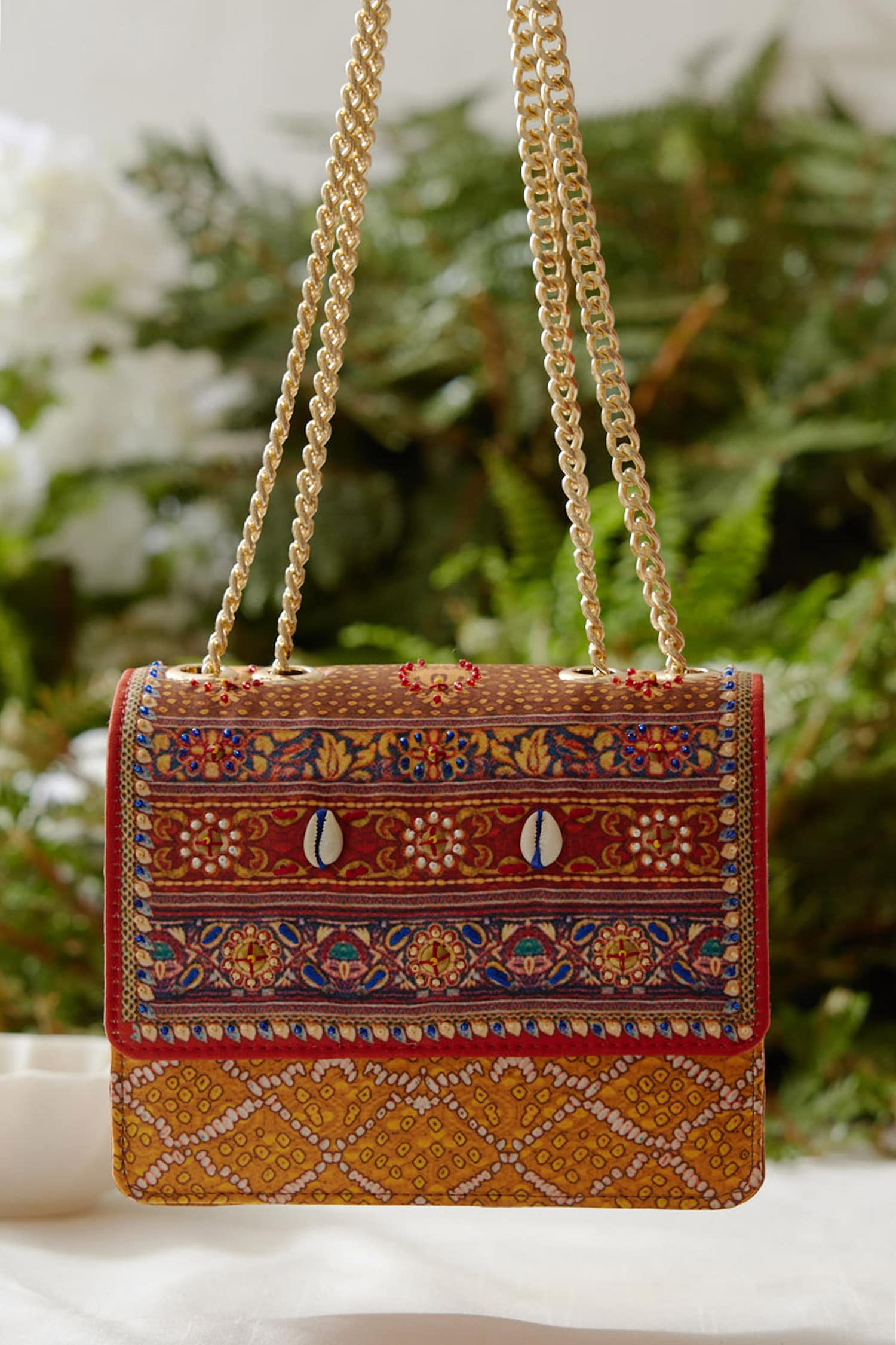 Buy The Garnish Company Alambadi Bandhej Print Sling Bag Online | Aza ...