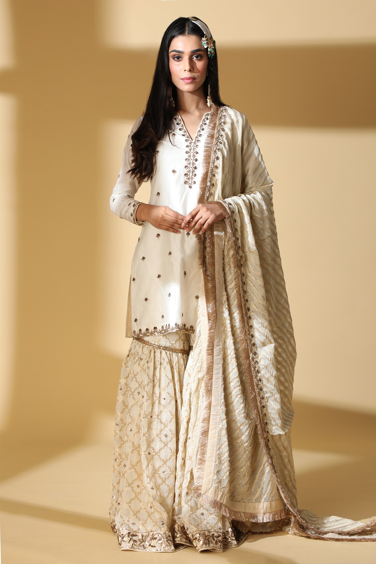 Buy Zeefaa White Cotton Zardozi Embroidered Gharara Set Online | Aza ...