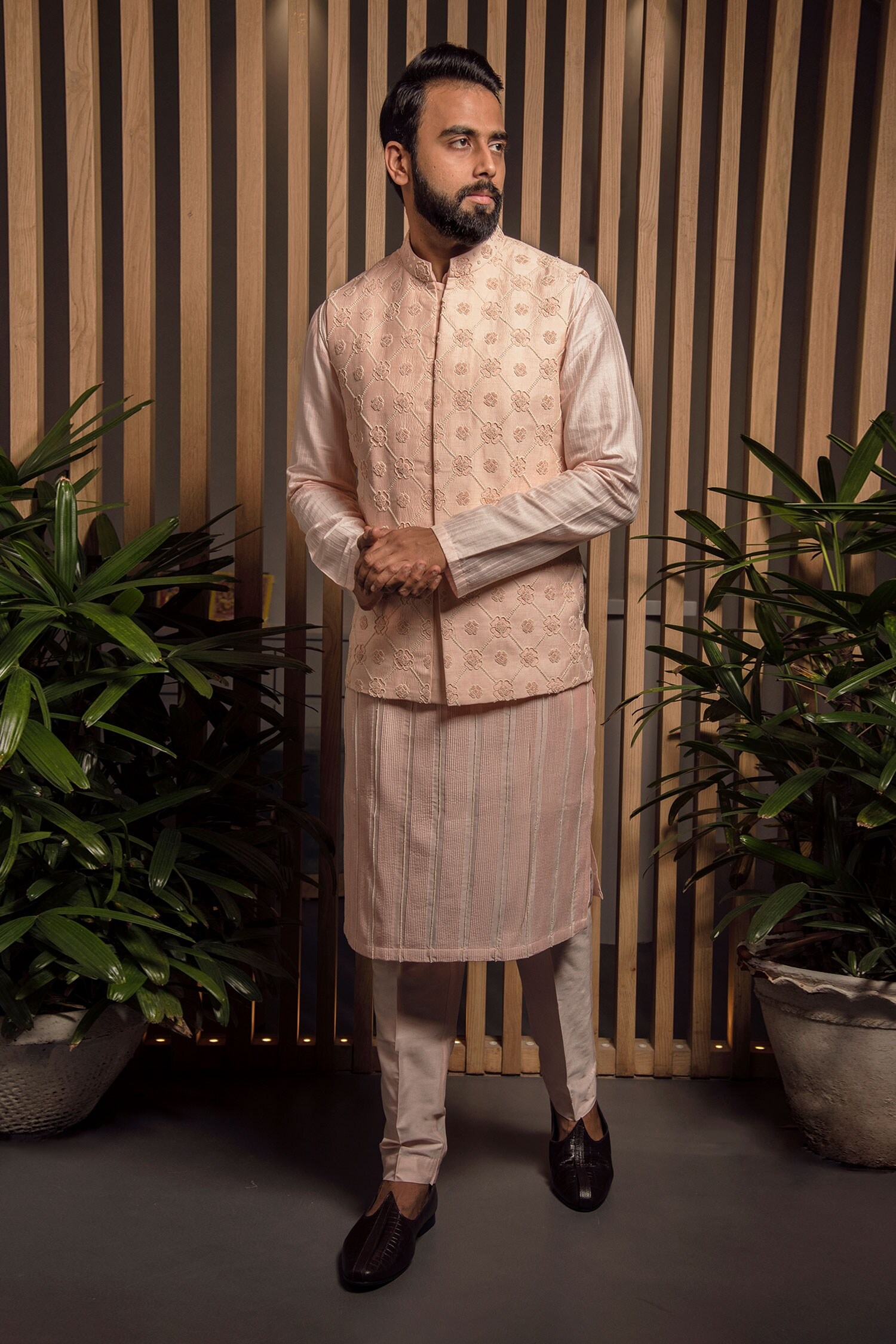 Buy Darshika Menswear Pink Cotton Silk Geometric Pattern Bundi And ...