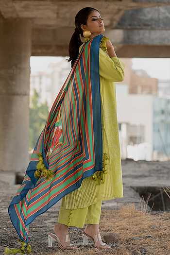 Buy Pooja-Keyur Striped And Floral Pattern Color Burst Scarf Online ...