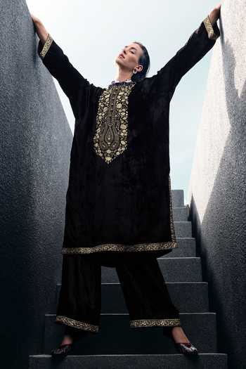 Buy Black Velvet Embroidered Thread Round Floral Bodice Pheran And Pant ...